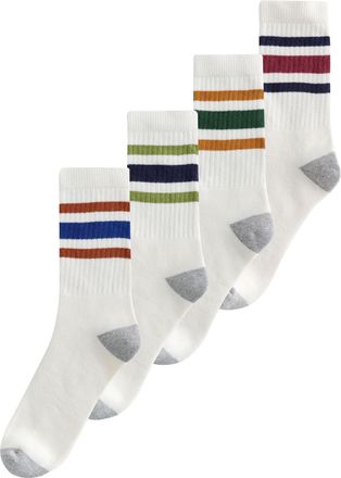 Next Socken