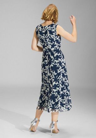 Swing Maxikleid Kleid aus weichem Mesh - Regular Fit