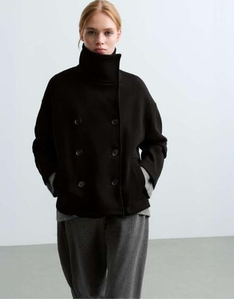 Oysho veste courte en coton &agrave; 6 boutons noire