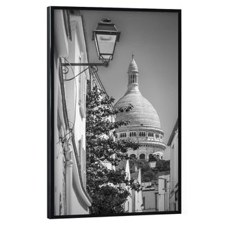 artboxONE Poster mit schwarzem Rahmen 30x20 cm Schwarzweiß Paris Gasse in Montmartre - Bild Paris