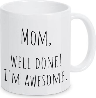 artboxONE Tasse Mom, Well Done! von AB1 Edition - Kaffeetasse Typografie