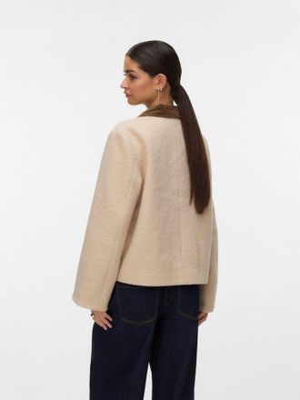 Vero Moda Kurzjacke VMFLORENCE SHORT JACKET BOO mit Knopfleiste