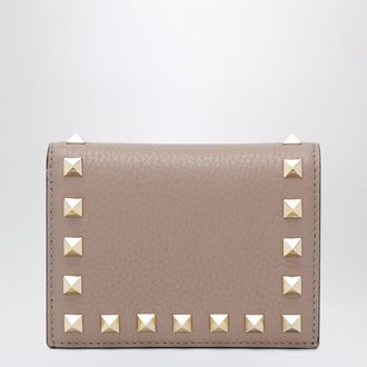Valentino Garavani Rockstud Geldb&ouml;rse aus puderfarbenem Leder