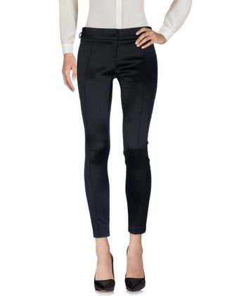 Elisabetta Franchi HOSEN & R&Ouml;CKE - Hosen auf YOOX.COM