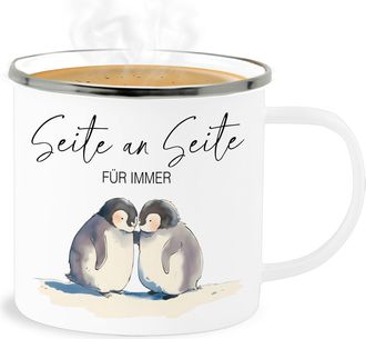 Shirtracer Emaille Becher Blechbecher - Tassen - Seite an Seite für immer Pinguine Geschenk Paar Geschenke Valentinstag Pärchen Geschenke Weihnachten Paar Gesche