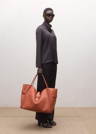 Mango Blouse satin&eacute;e col roul&eacute; marron - Femme - S - MANGO