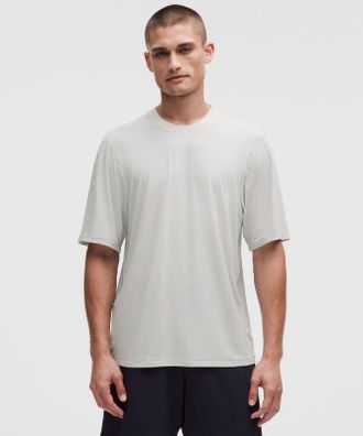 lululemon T-Shirt de yoga &agrave; col rond bross&eacute; pour Hommes - Taille 2XL