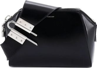 Givenchy Antigona U Crossbody Bag Leather belt bag - Schwarz