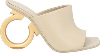 Ferragamo SCHUHE - Sandalen auf YOOX.COM