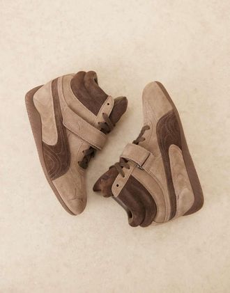 Puma Speedcat - Sneaker in Taupe und Schokoladenbraun mit Keilabsatz-Schwarz