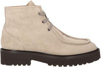 Doucal's PHILADELPHIA