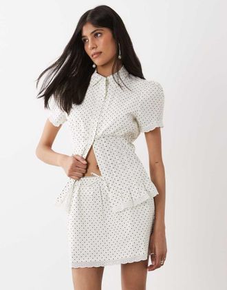 WeWoreWhat Mini-jupe &agrave; pois &agrave; enfiler - Blanc