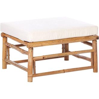 Beliani Pouf Repose-Pieds en Bambou Rembourr&eacute; avec Coussin Meuble dExt&eacute;rieur Blanc Cass&eacute; Cerreto