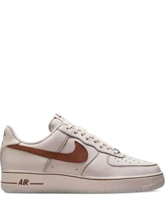 Nike baskets Air Force 1 07 LV8 - Blanc