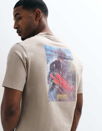 Barbour Taylor Archive kurz&auml;rmeliges T-Shirt mit Grafiklogo und R&uuml;ckenprint in Concrete-Grau