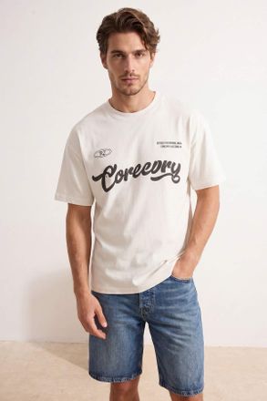 Trendyol MAN Herren Ecru Slogan Kurz Oversize T-Shirts