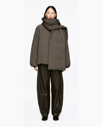 Arket Upcycled Down Jacke -Beige