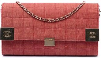 Chanel Sac bandouli&egrave;re matelass&eacute; carr&eacute; en jean Pre-owned - Femme - Pre-owned - Rouge - Taille: ONE Size