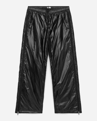 Arket Gef&uuml;tterte Hose -Schwarz