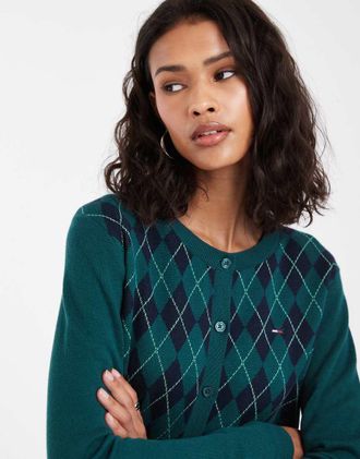 Tommy Jeans Cardigan mit Flaggenlogo in Dunkelgr&uuml;n mit Argyle-Muster