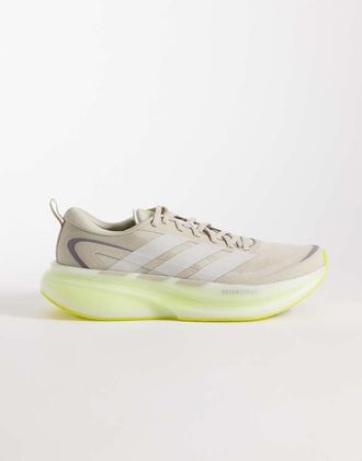 adidas adidas Running - Supernova Glide - Sneaker in Beige und Silber-Wei&szlig;