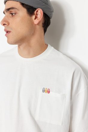 Trendyol MAN Jungen Ecru Bestickt Kurz Oversize T-Shirts