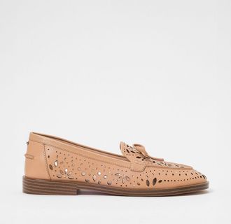 Twinset Mocassins en cuir lisse perfor&eacute; avec application de naud et de strass