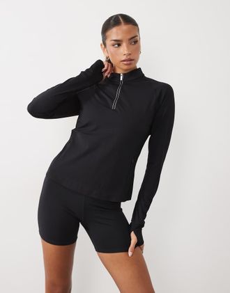 Sweaty Betty Runners High Bonded-Jacke mit halbem Rei&szlig;verschluss in Schwarz