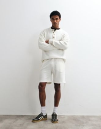 HUGO BOSS strukturierte Co-ord-Shorts in Wollwei&szlig;