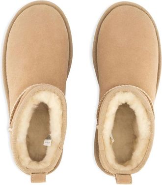 UGG Classic Boot - Beige