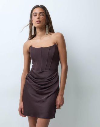 Forever New Korsett-Minikleid aus Satin mit Drapierungsdetail in Schokobraun