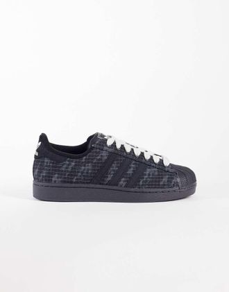 adidas Originals Superstar II baskets gris et noir avec d&eacute;tails quadrill&eacute;s