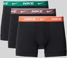 Nike Slim Fit Trunks mit Logo-Stitching Modell Essential