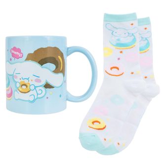 Blue Sky Studios Hello Kitty Niedliches Tassen- und Socken-Set, 350 ml, Keramikbecher, Gr&ouml;&szlig;e 37-40, Kawaii-Socken, Hello Kitty Sammlerst&uuml;ck, Geschenke - Cinnamoroll