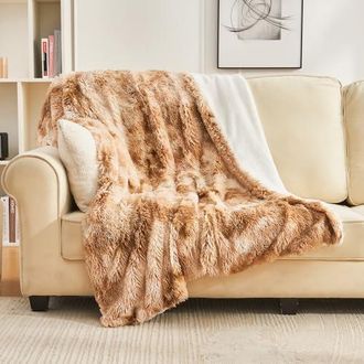 Emme Fausse Fourrure Couverture Moelleuse, 150 x 200cm Brun, Super Douce, Pelucheuse, Épaisse et Élégante, Couverture Shaggy à Longs Poils, Chaud Confortab