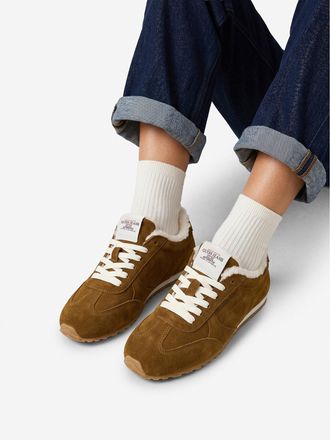 Guess Sneakers Guess Jeans EO-GSJ0126 Braun