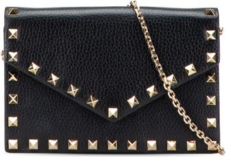Valentino Garavani Hobo Bags - Pebbled Calfskin Rockstud Envelope Wallet on Chain - Gr. unisize - in Schwarz - für Damen