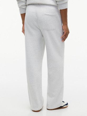 Tommy Jeans Jogginghose TJM REGULAR FIT BADGE SWEATPANT aus Fleece mit Tunnelzug und Badge
