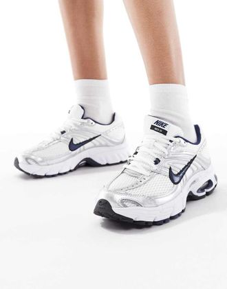 Nike Air Max Moto 2K - Sneaker in Wei&szlig; und Marineblau