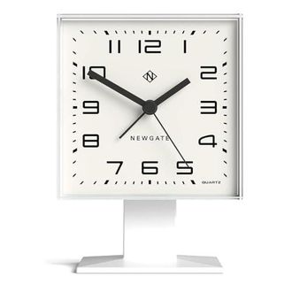 Newgate Watches Victor r&eacute;veil | Design Cube carr&eacute; | Blanc | Id&eacute;al pour Chevet, Bureau ou &eacute;tag&egrave;re | Accessoire r&eacute;tro pour Chambre &agrave; Coucher et Bureau