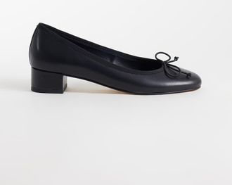 Tony Bianco Maddi ballerines &agrave; talon en cuir noir