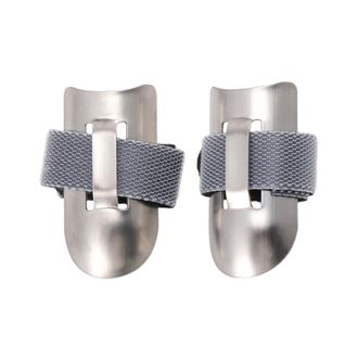 Cabilock 2 St&uuml;ck Verstellbarer Fingerschutz Aus Edelstahl Fingernagelabdeckung Zum Schneiden Und Sch&auml;len K&uuml;chenwerkzeug F&uuml;r Camping Und Grillen