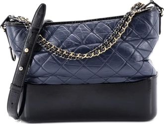 Chanel Gabrielle Quilted Aged Calfskin Medium hobo bag - Schwarz
