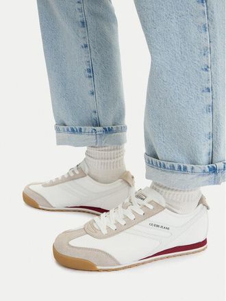 Guess Sneakers CWBEO-GJ202505165 Wei&szlig;
