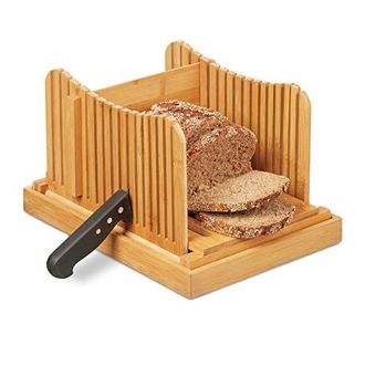Relaxdays Brotschneidehilfe, verstellbare Schneidehilfe, Brot, Toast und Kuchen, Bambus, Brotbrett mit Kr&uuml;melfach, natur