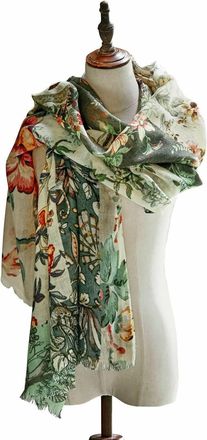 Loberon Schal Garnay, Blumenprint im Patchwork-Design, Angenehm Weiche Haptik, Kleine Gefranste Kanten, Tuch, Accessoire, Wolle, bunt