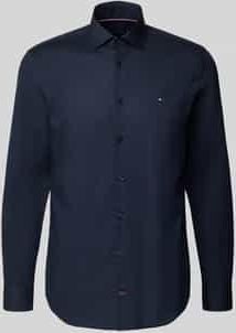 Tommy Hilfiger Tailored Slim Fit Businesshemd mit Kentkragen