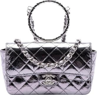 Chanel Sac bandouli&egrave;re matelass&eacute; m&eacute;tallis&eacute; Pre-owned - Femme - Pre-owned - Gris - Taille: ONE Size