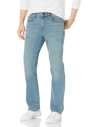 Amazon Essentials Herren Jeans, Slim-Fit-Stretch, Bootcut - Auslauffarben, Hellblau Vintage, 38W / 32L