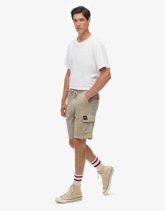 Superdry Cargo-Shorts in verwaschenem Silberbeige mit Kontrastnaht-Neutral
